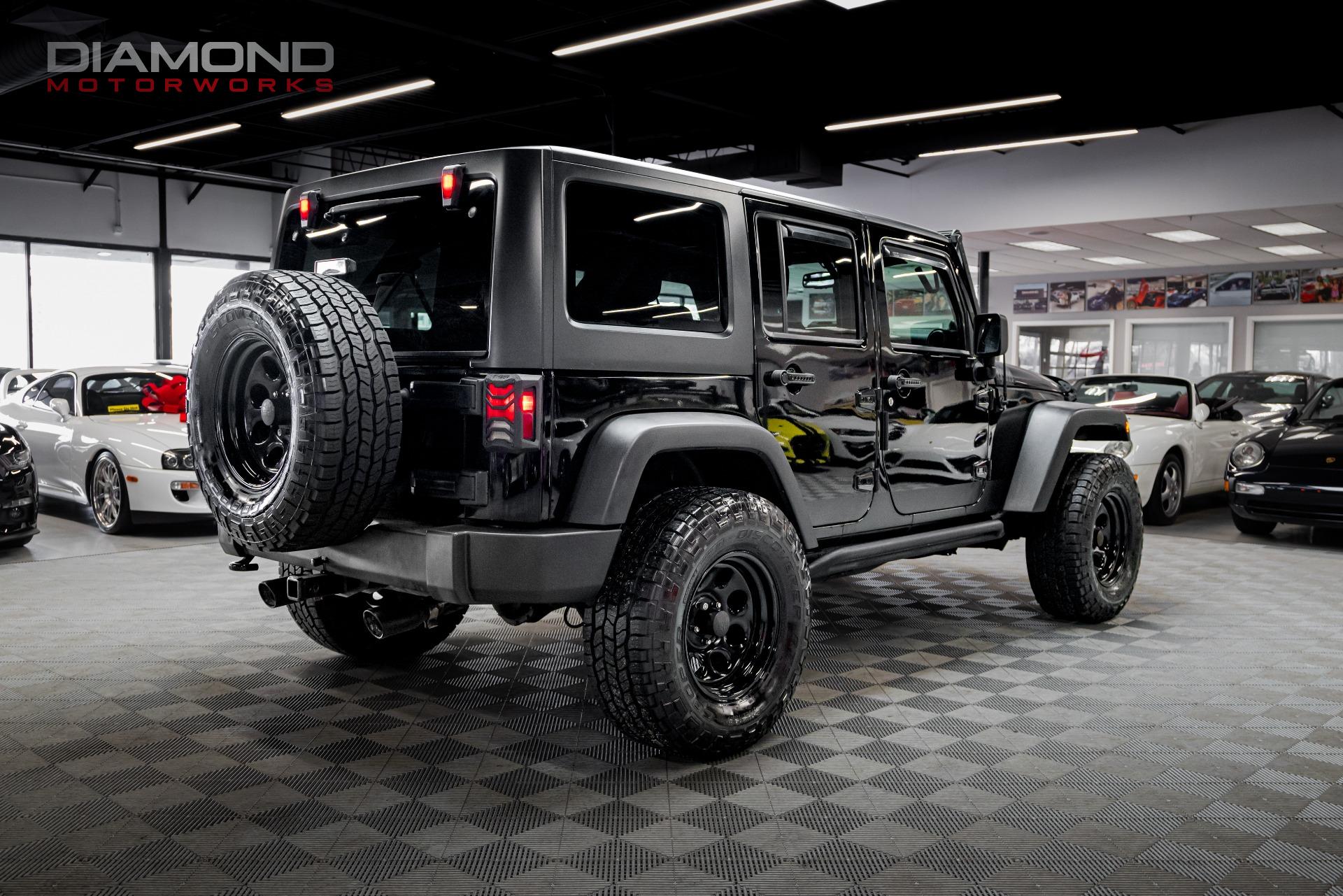 2014 Jeep Wrangler Unlimited Sport 4X4 Stock # 195531 for sale near Lisle, IL | IL Jeep Dealer