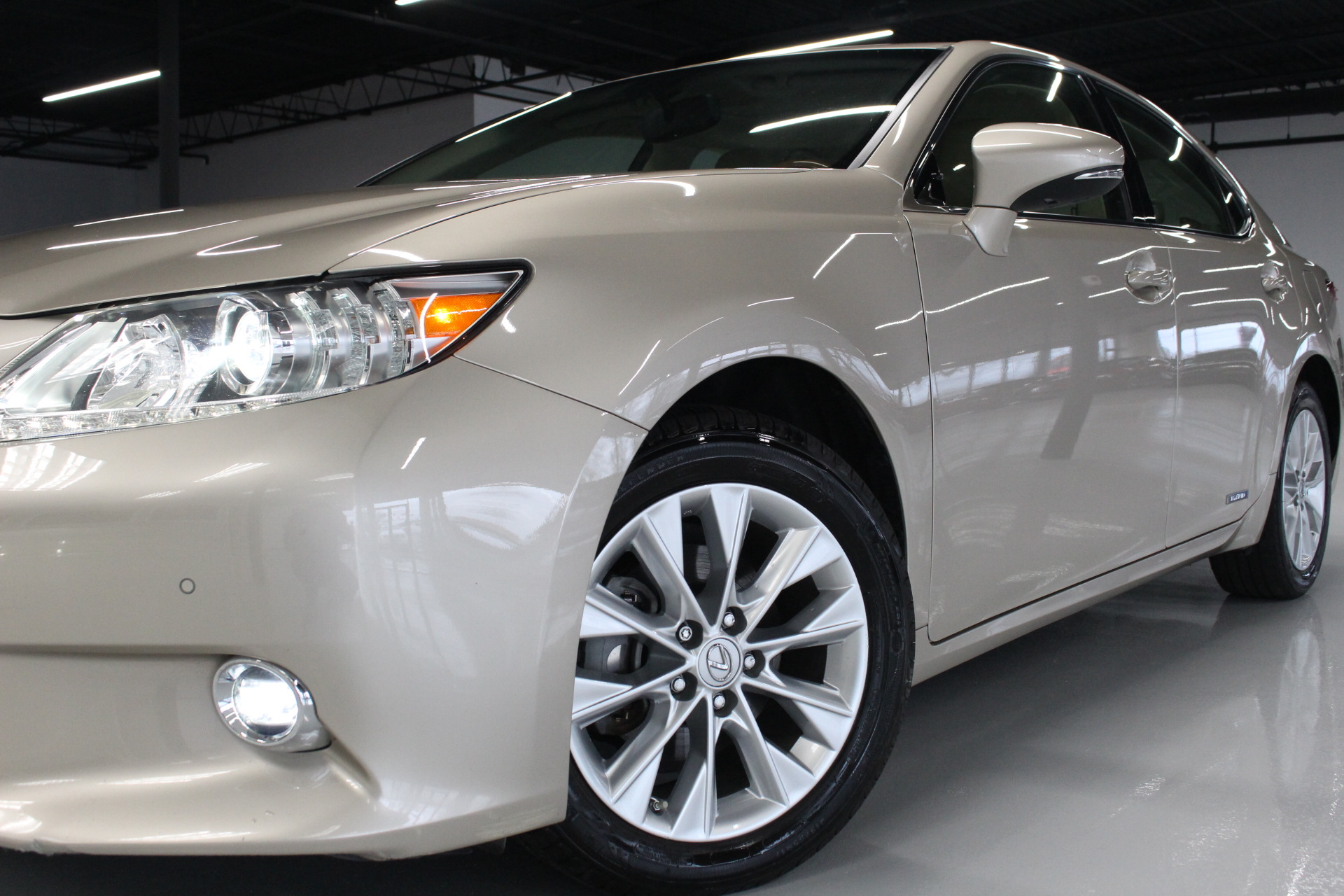 2015 Lexus ES 300h 4dr Sedan Hybrid Stock # 083224 for sale near Lisle ...