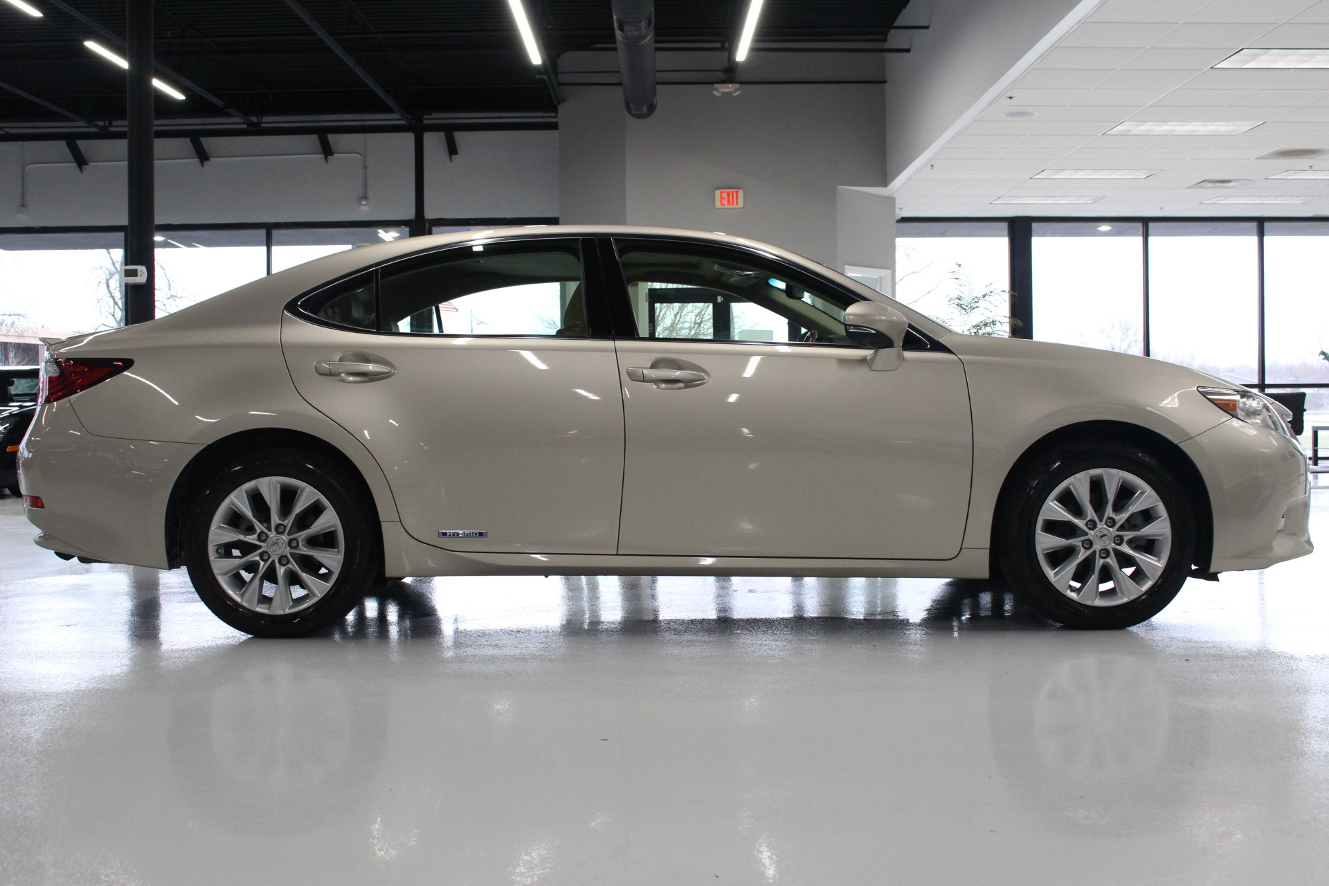 2015 Lexus ES 300h 4dr Sedan Hybrid Stock # 083224 for sale near Lisle ...